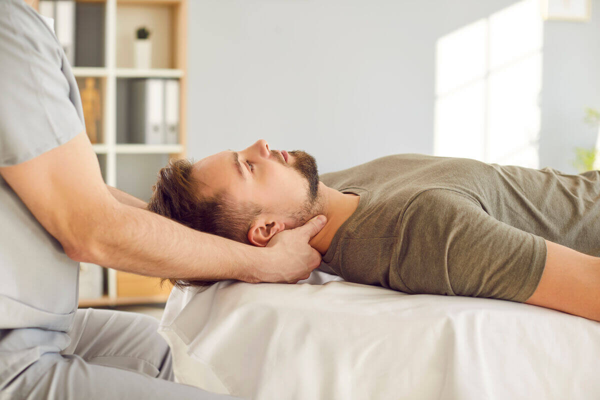 Do Physical Therapists Handle Neck Pain?