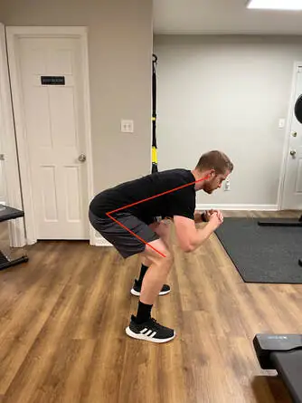 5 Common Squat Compensations - BullCity